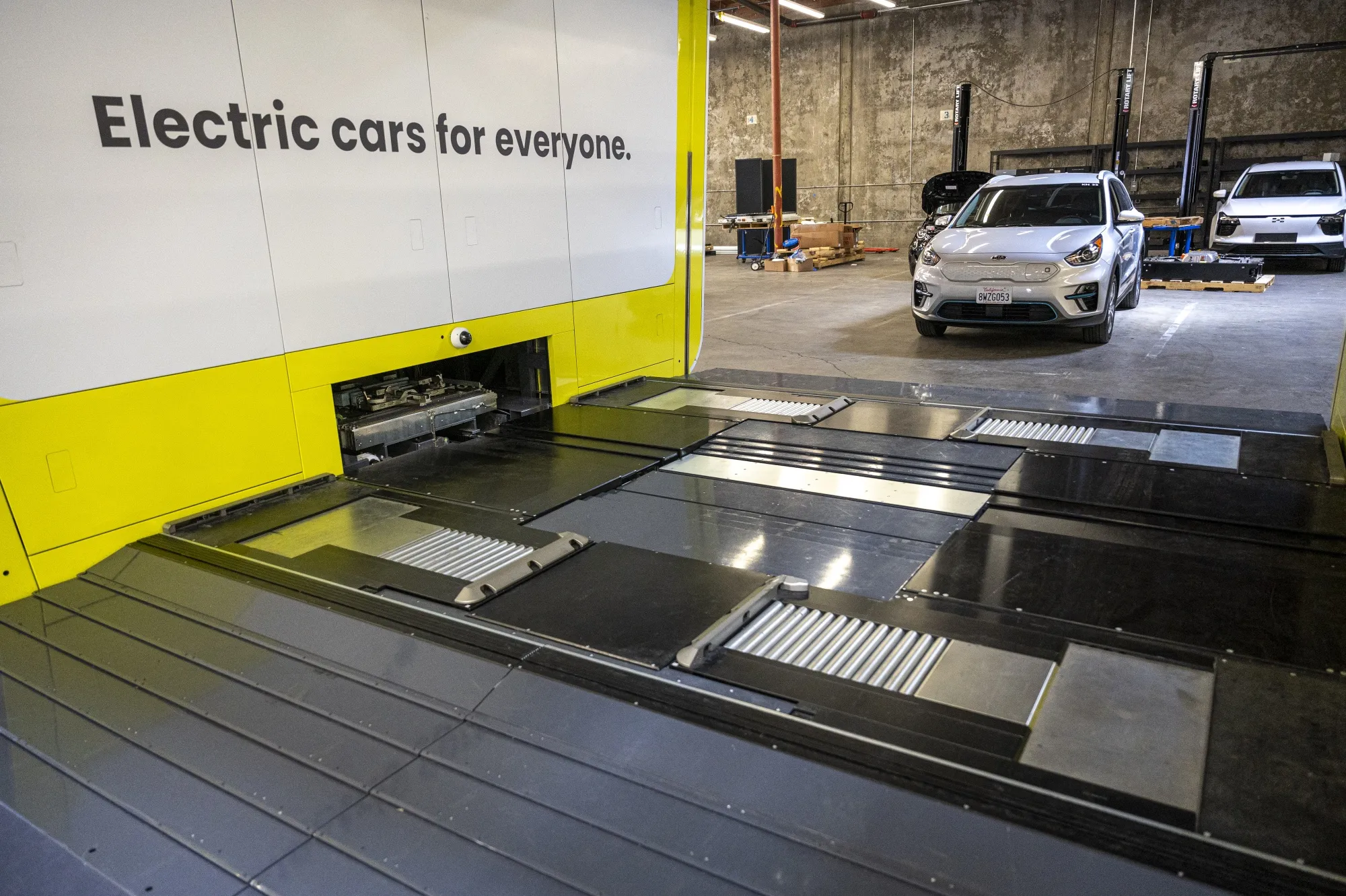 EV Battery Swapping Could Help Solve the US Charging Problem Bloomberg