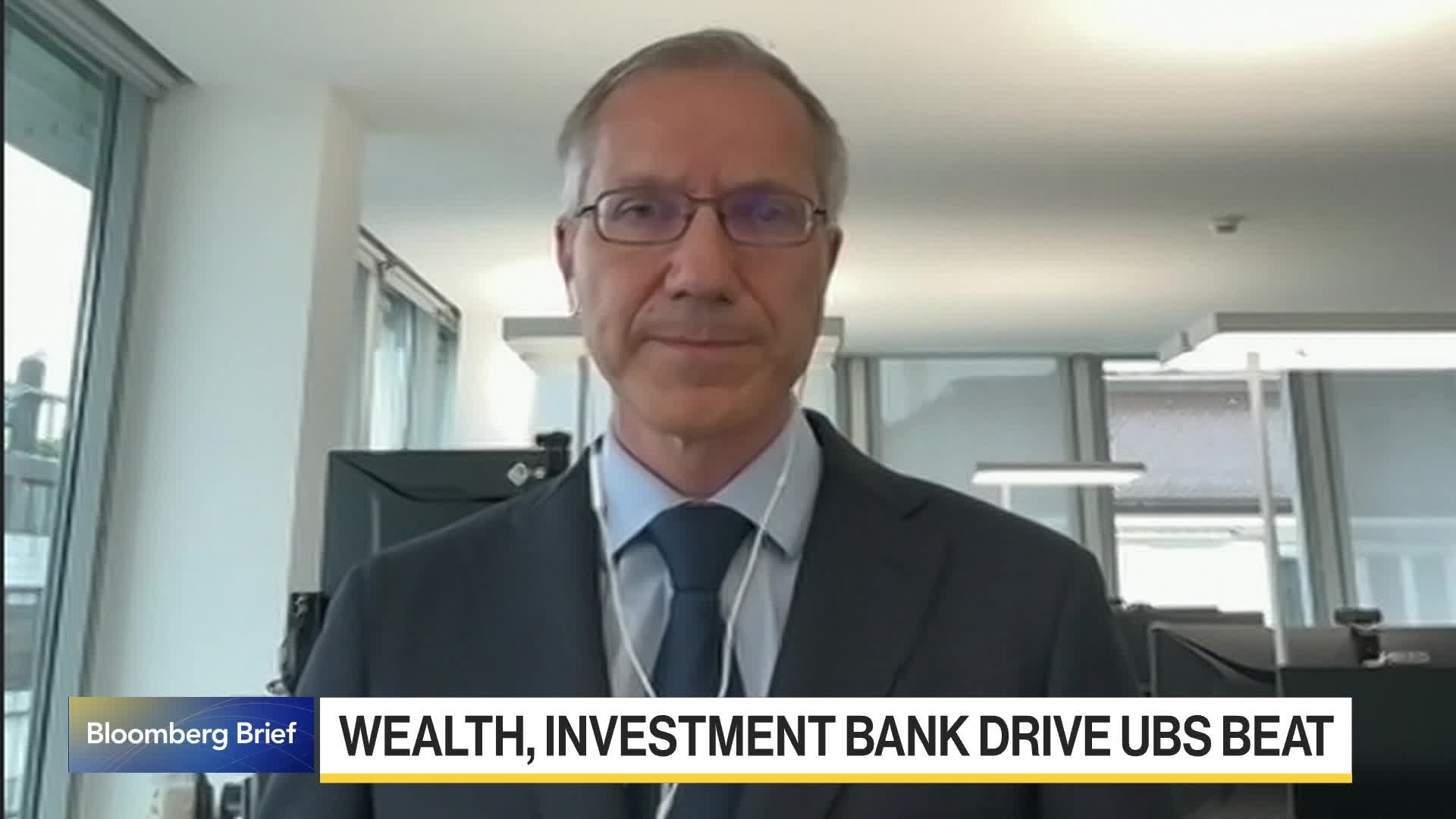 Watch UBS Surges Most in a Year on Return to Profit - Bloomberg