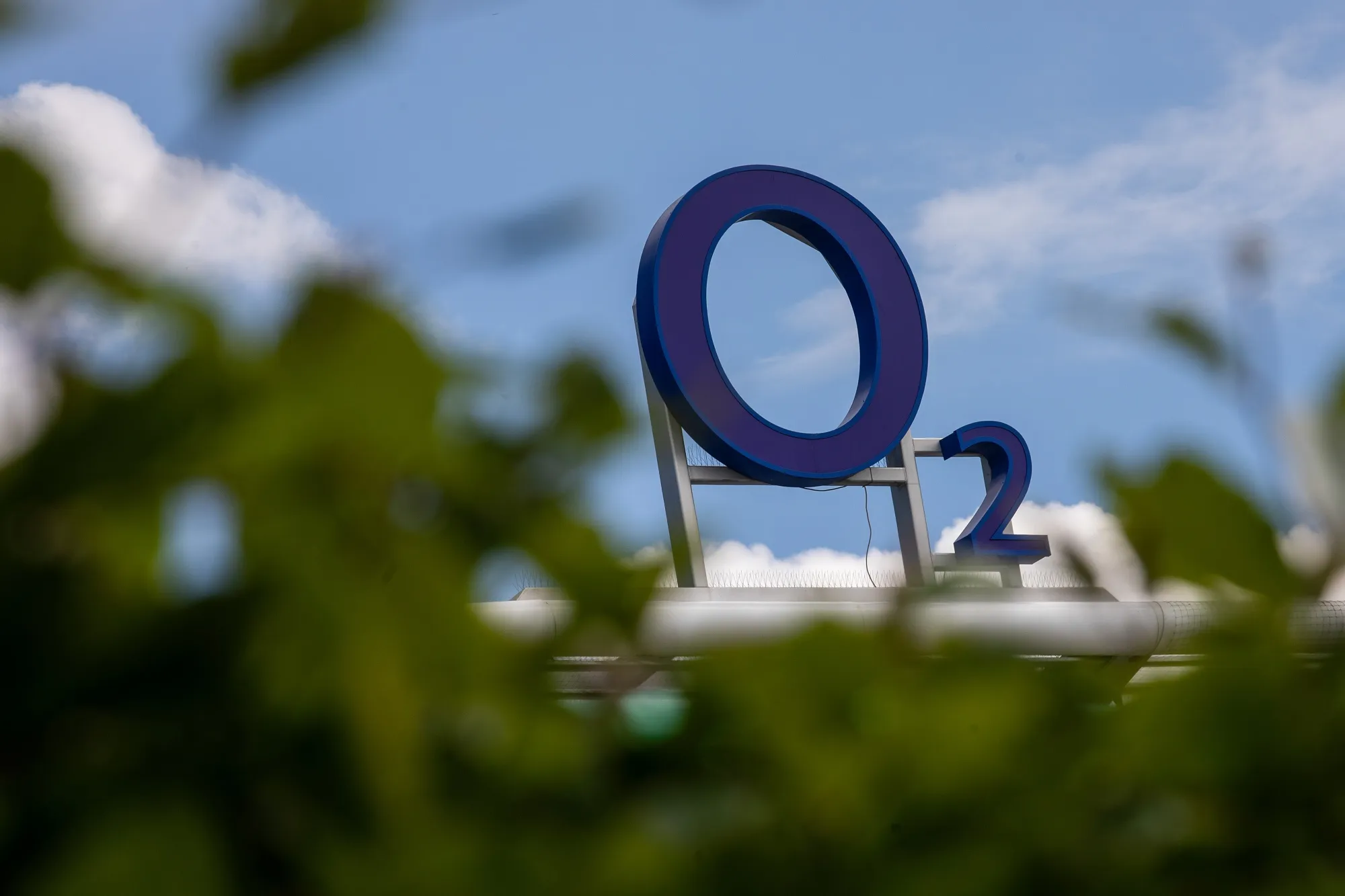 Sky and Vodafone Say Virgin-O2 Merger Risks U.K. Telecom Market - Bloomberg