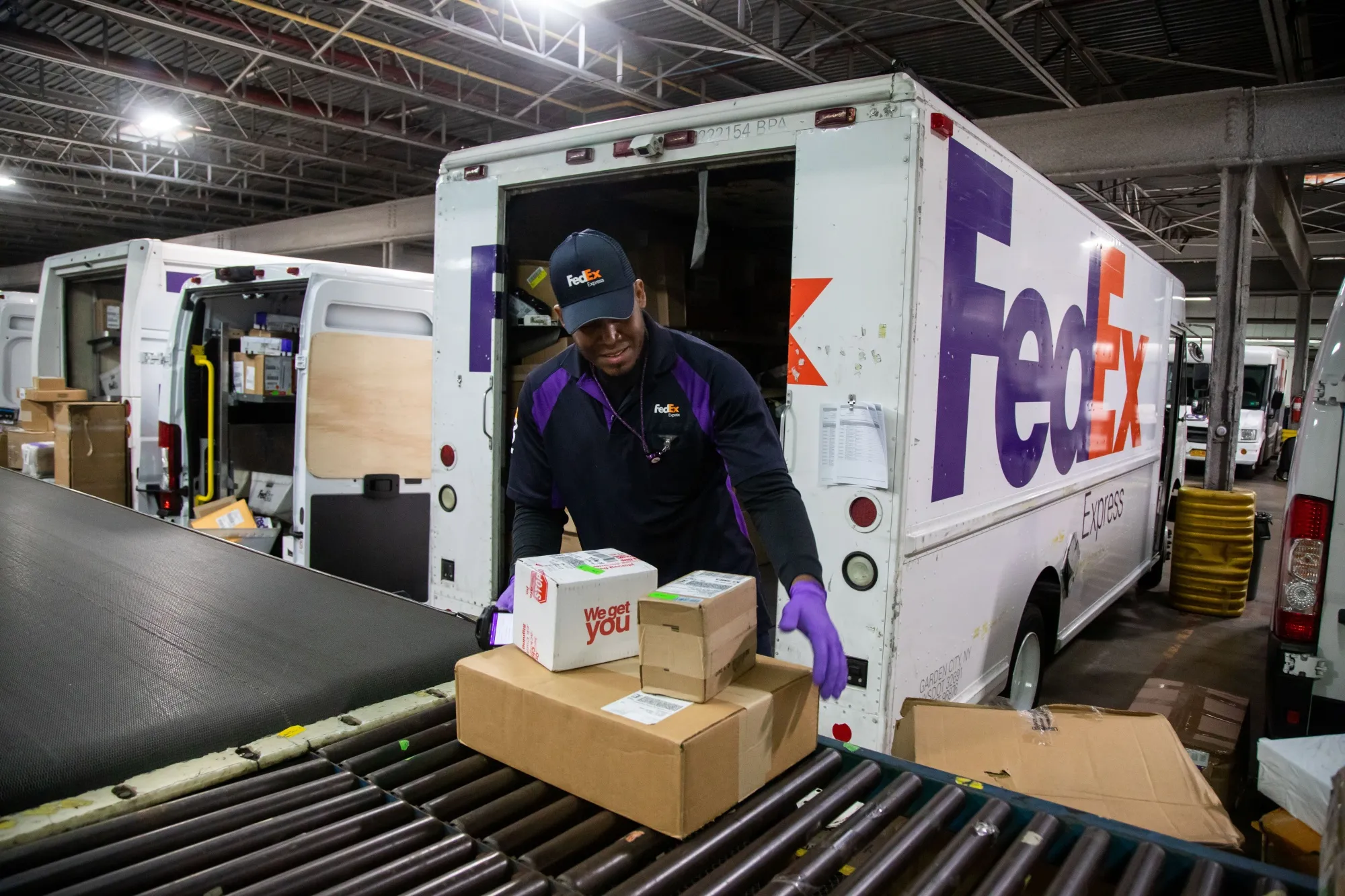 FedEx (FDX) Jumps After Boosting Forecast as Cost Cuts Take Hold ...