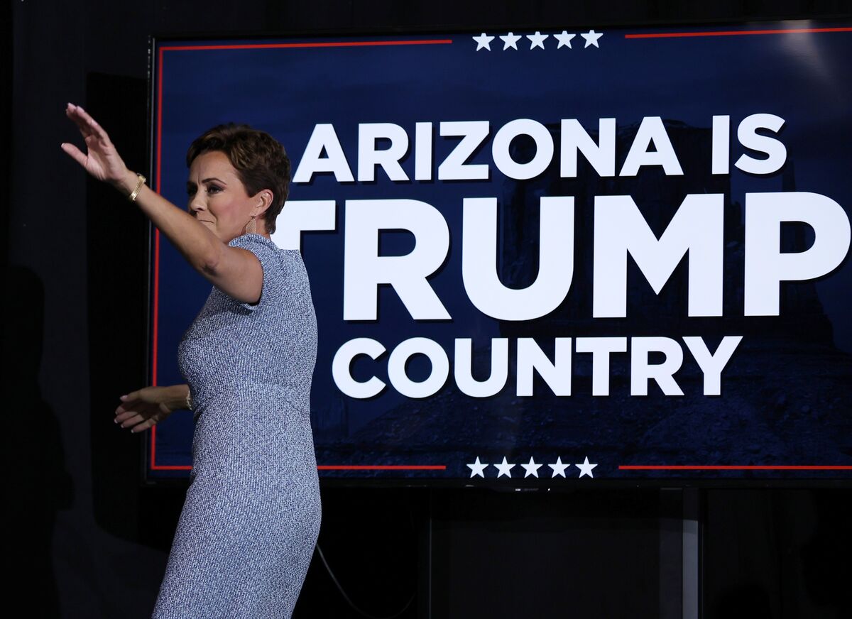 Kari Lake, Trump Lackey and MAGA Star, Is Fading Away - Bloomberg