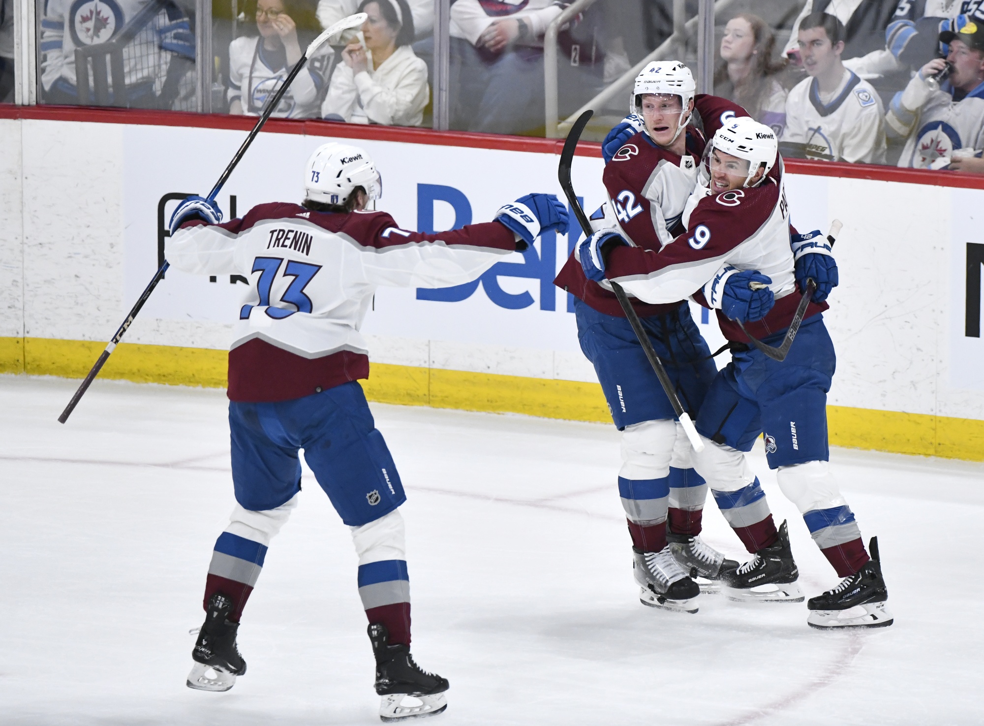 Avalanche score 4 in 2nd period, beat Jets 5-2 and even first-round ...