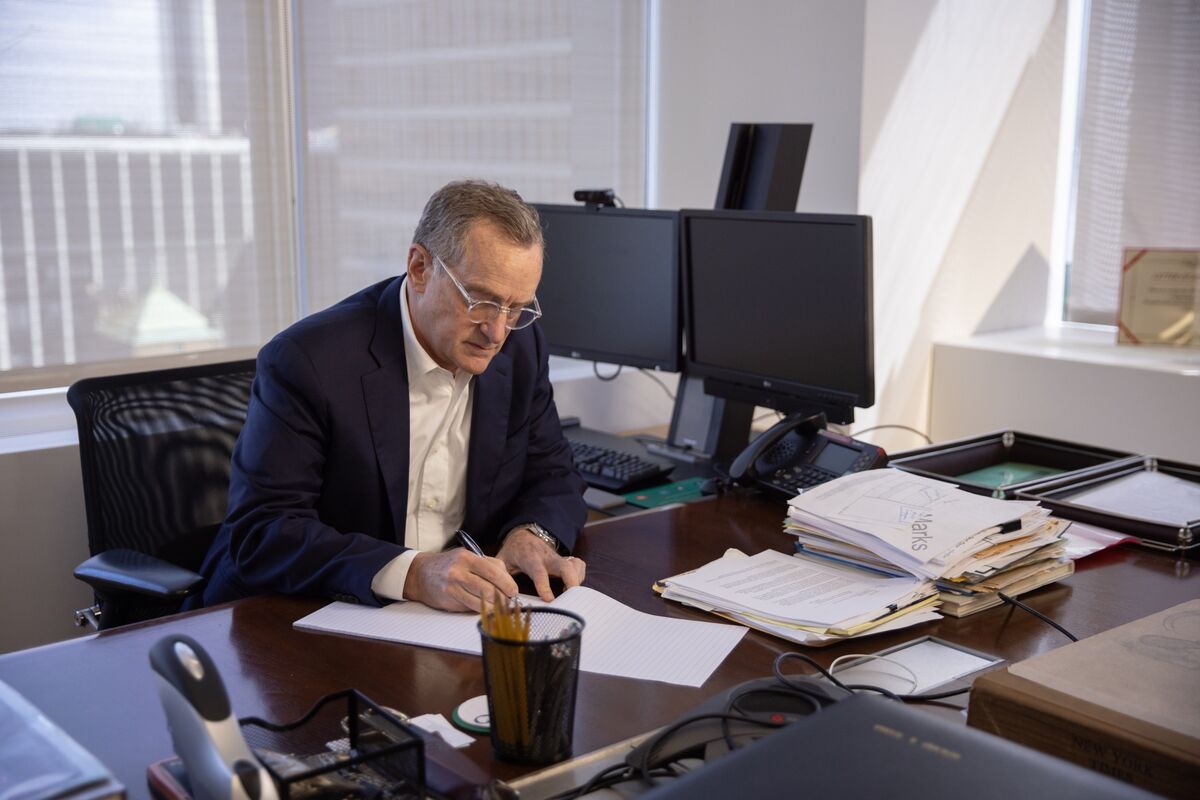 Why Oaktree’s Howard Marks Is on the Watch for a Market Bubble - Bloomberg