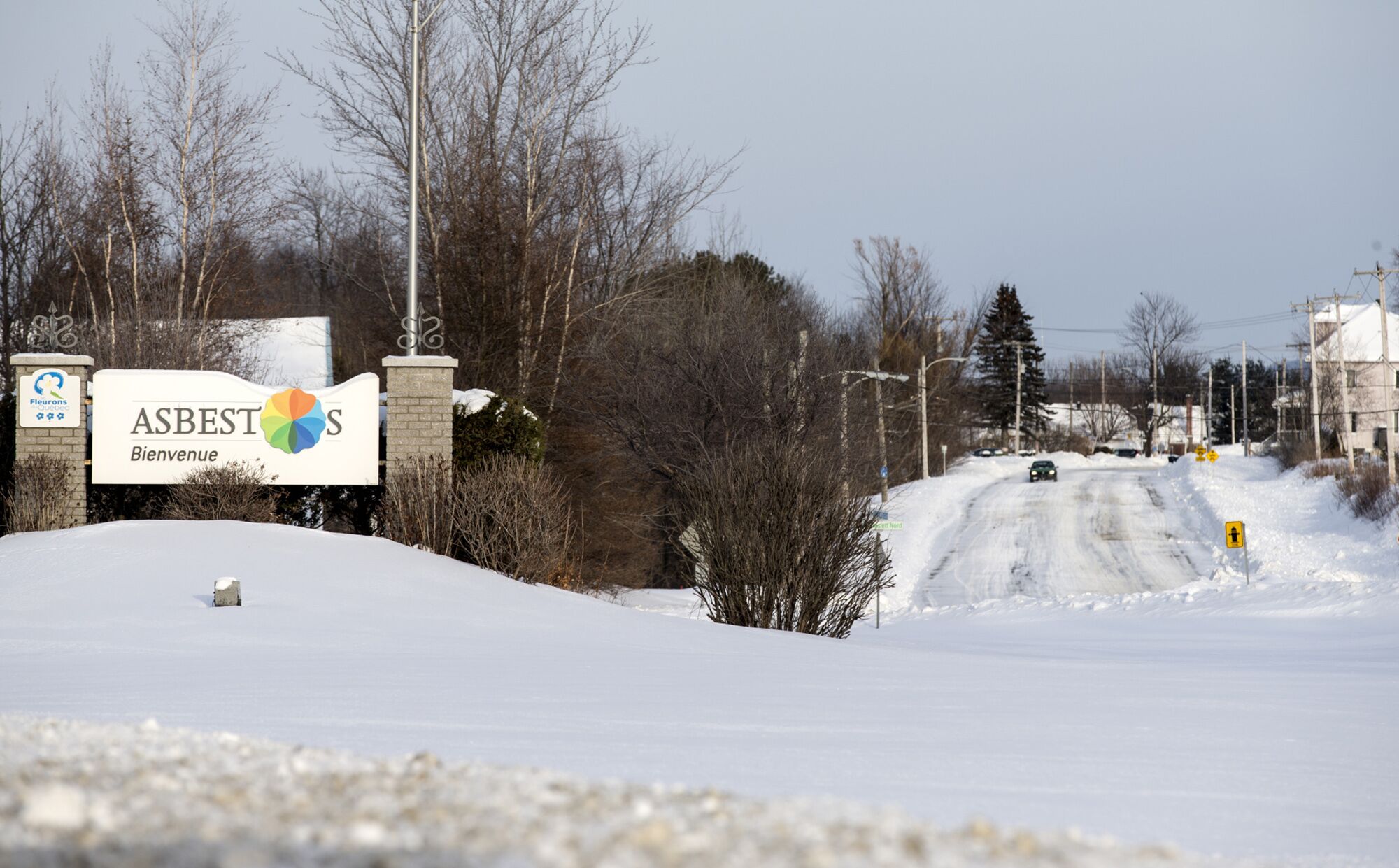 Asbestos, Quebec Turns to Poetic Persuasion for New Town Name - Bloomberg