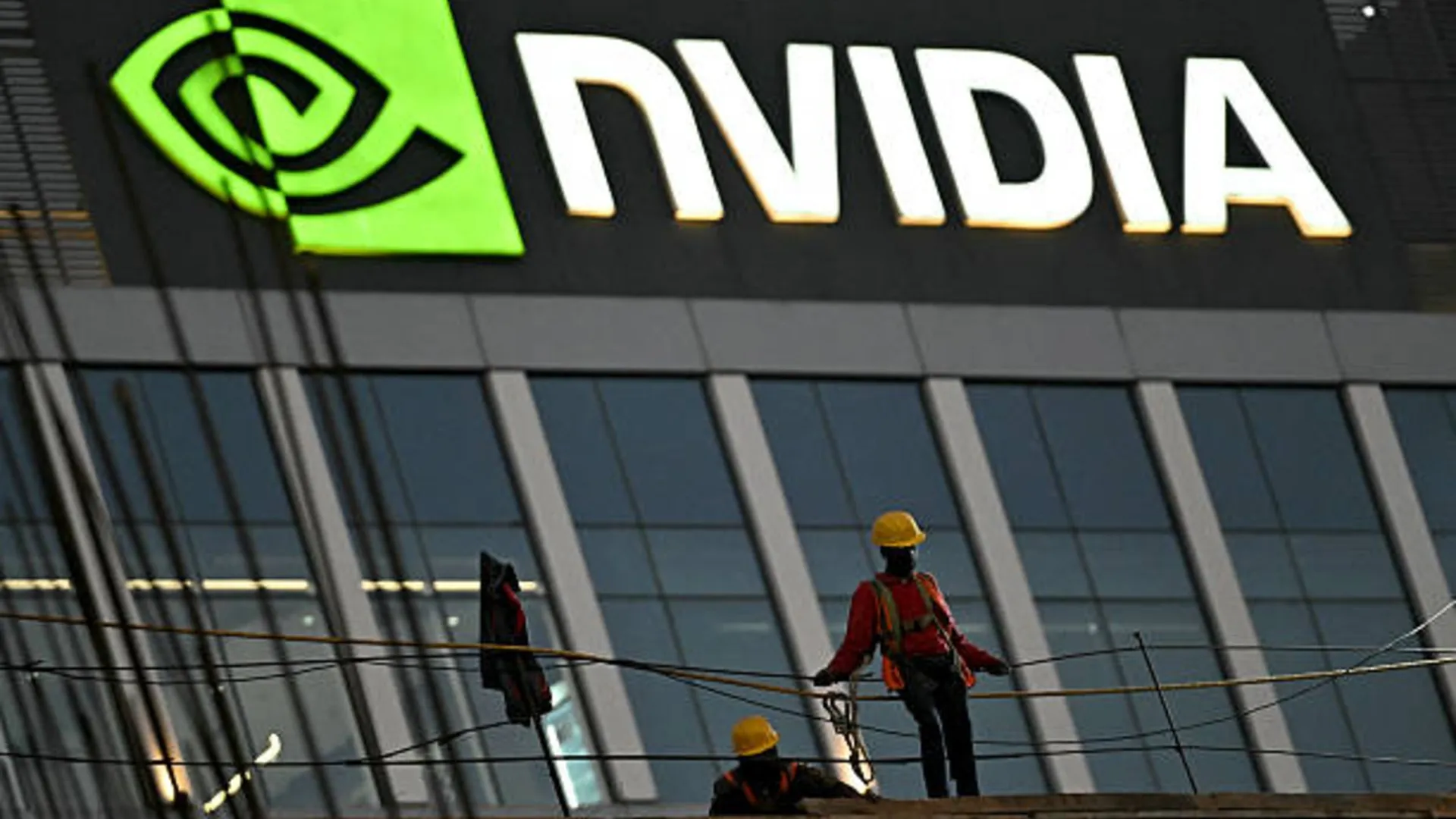 Watch Nvidia Says Customers Are Racing to Invest in AI Compute - Bloomberg