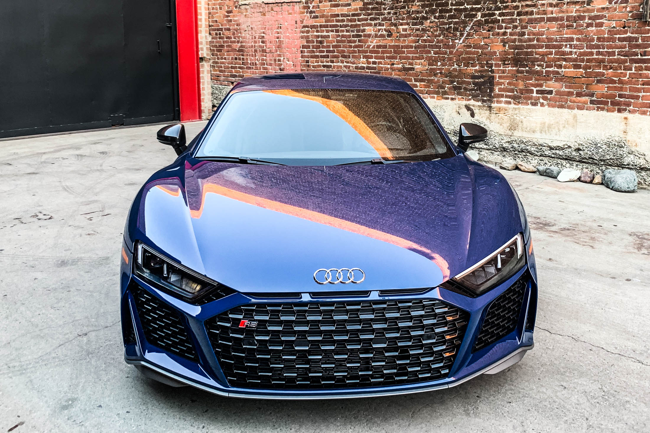 Audi R8 Review: A Pretty Perfect $200,000 Sports Car - Bloomberg