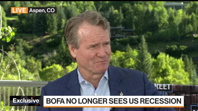 BofAのリセッション予想撤回、力強い雇用と消費が理由－CEO - Bloomberg