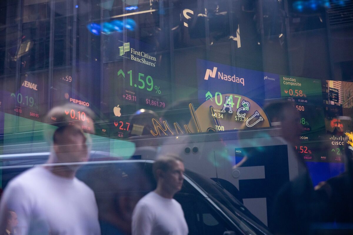 【米国市況】株と利回り上昇、市場は利下げ予想を修正－148円台後半 - Bloomberg