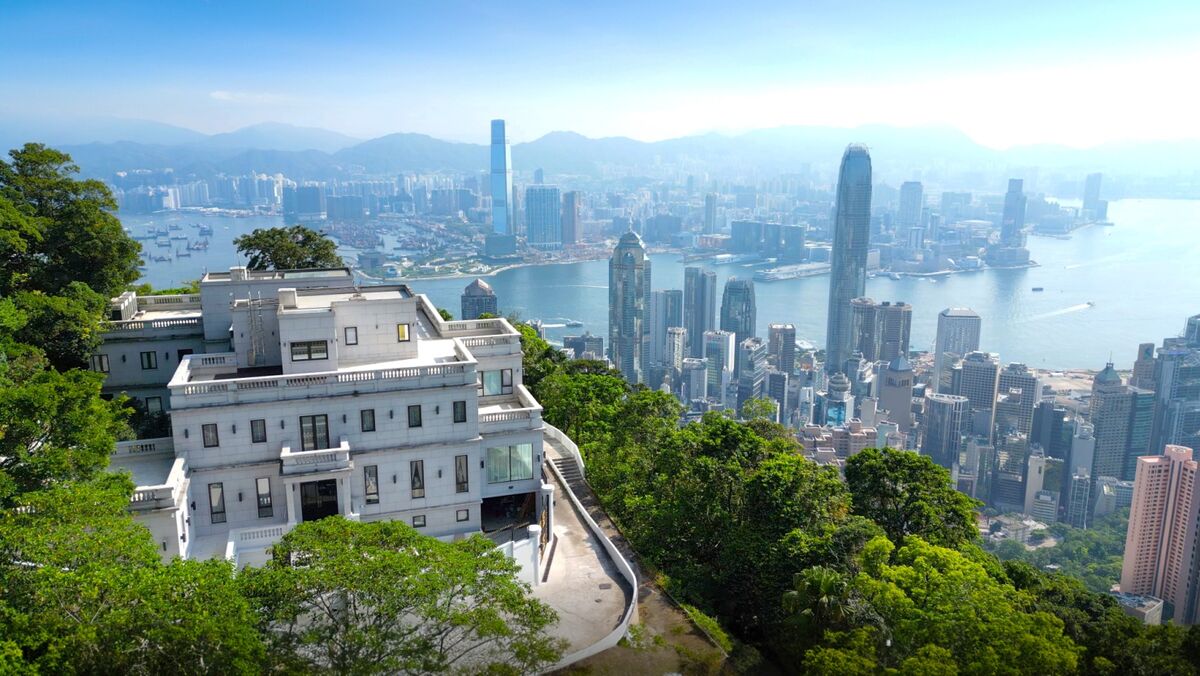 Hong Kong Luxury Property: Peak Mansion With Harbor Views Lists for ...