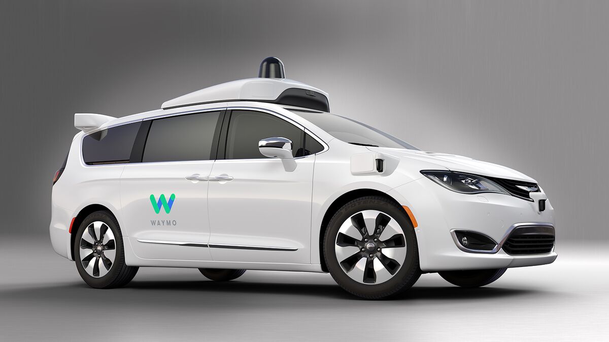 Fiat Delivers Alphabet’s Waymo 100 Self-Driving Hybrid Minivans - Bloomberg