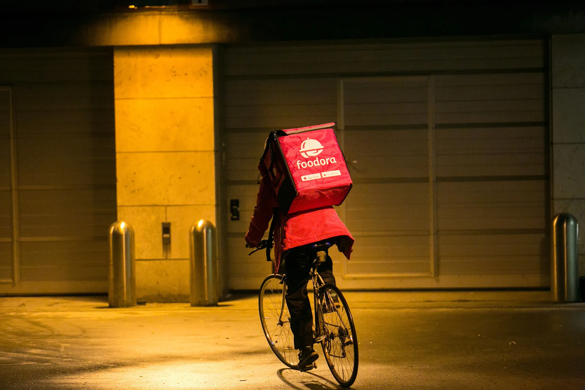 Delivery Hero's Foodora Expands as Rivalry Intensifies - Bloomberg