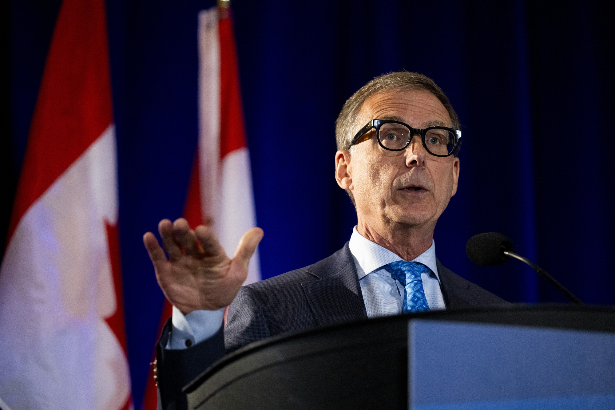 Bank of Canada Kept Hikes on Table to Thwart Rate-Cut Bets - Bloomberg