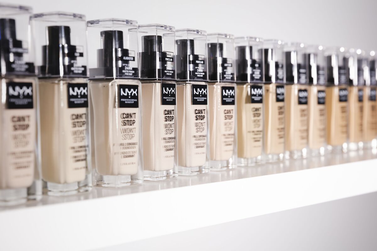 L'Oreal Sales Slump as Makeup Use Declines During Covid Lockdowns ...
