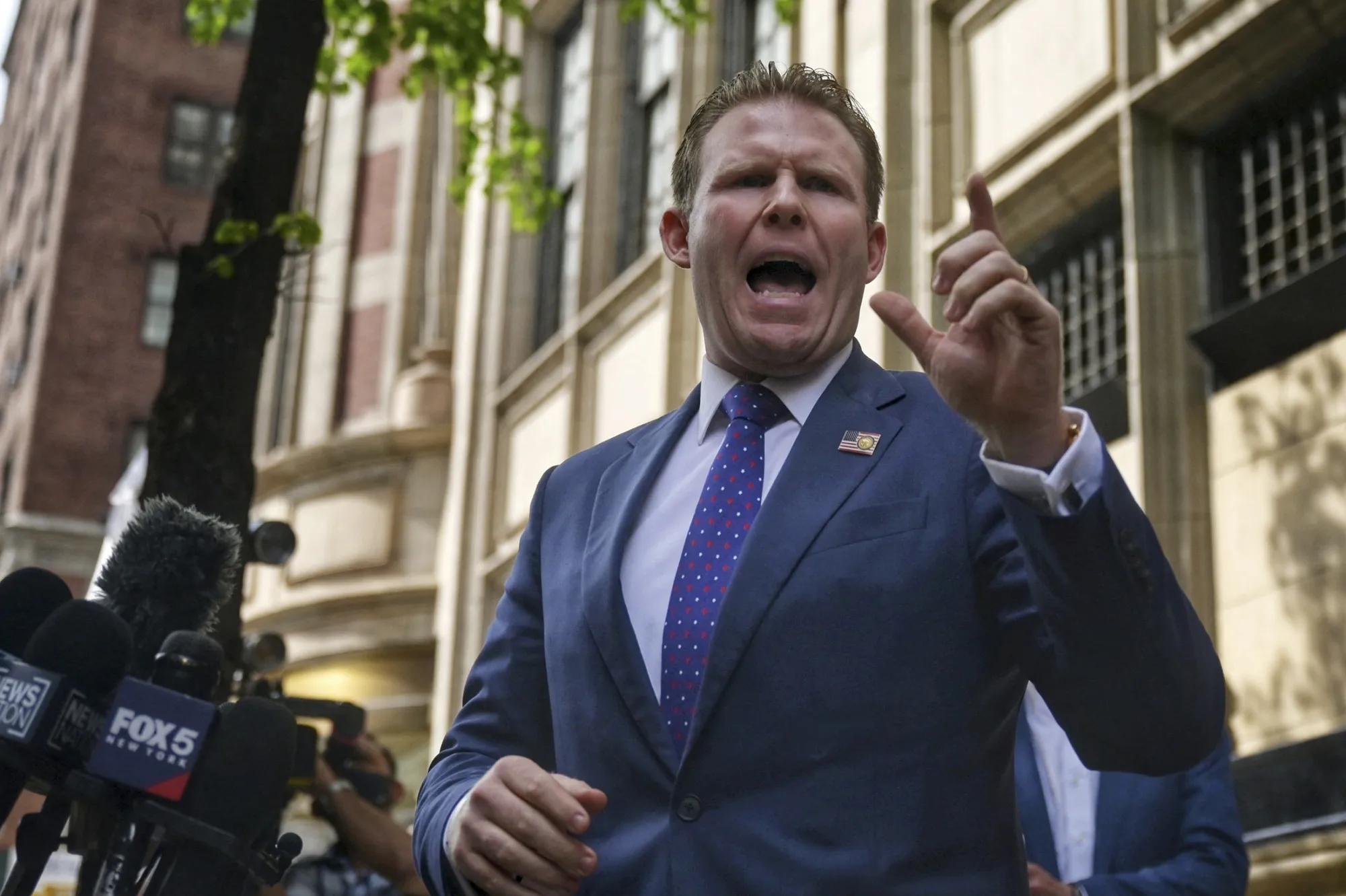 Andrew Giuliani Nods to Trump, Wants N.Y. to Be ‘National Race’ - Bloomberg