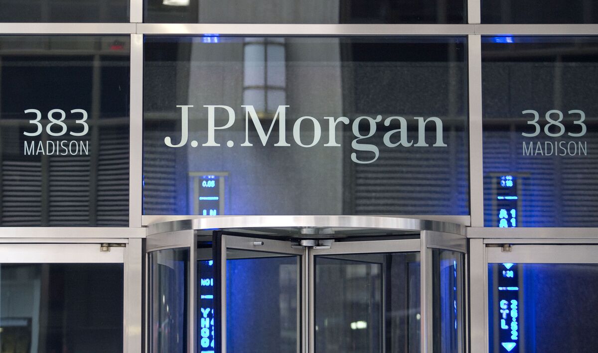 JPMorgan (JPM) Taps Travis Spence as New Global ETF Head - Bloomberg