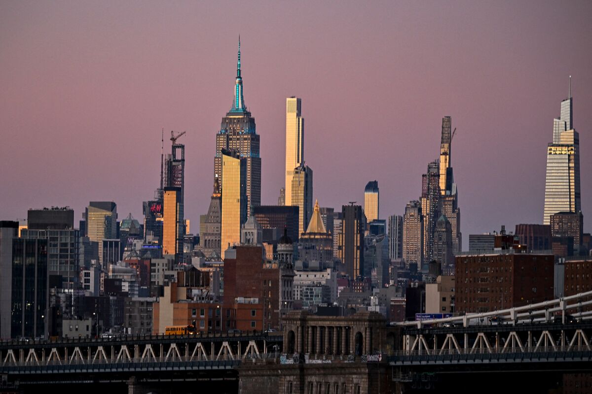 Millennium Backs Two Hedge Fund Teams With About $1.8 Billion - Bloomberg