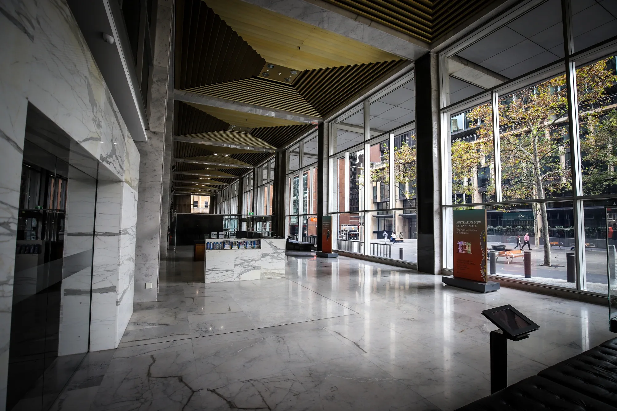 Australia Central Bank Seen Holding After Success of QE Drive - Bloomberg