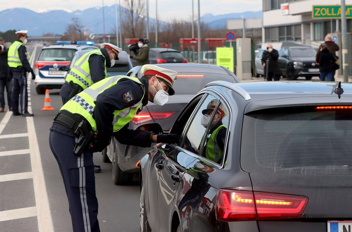 Austria Covid Lockdown Easing Plan Around Easter Canceled as Virus ...