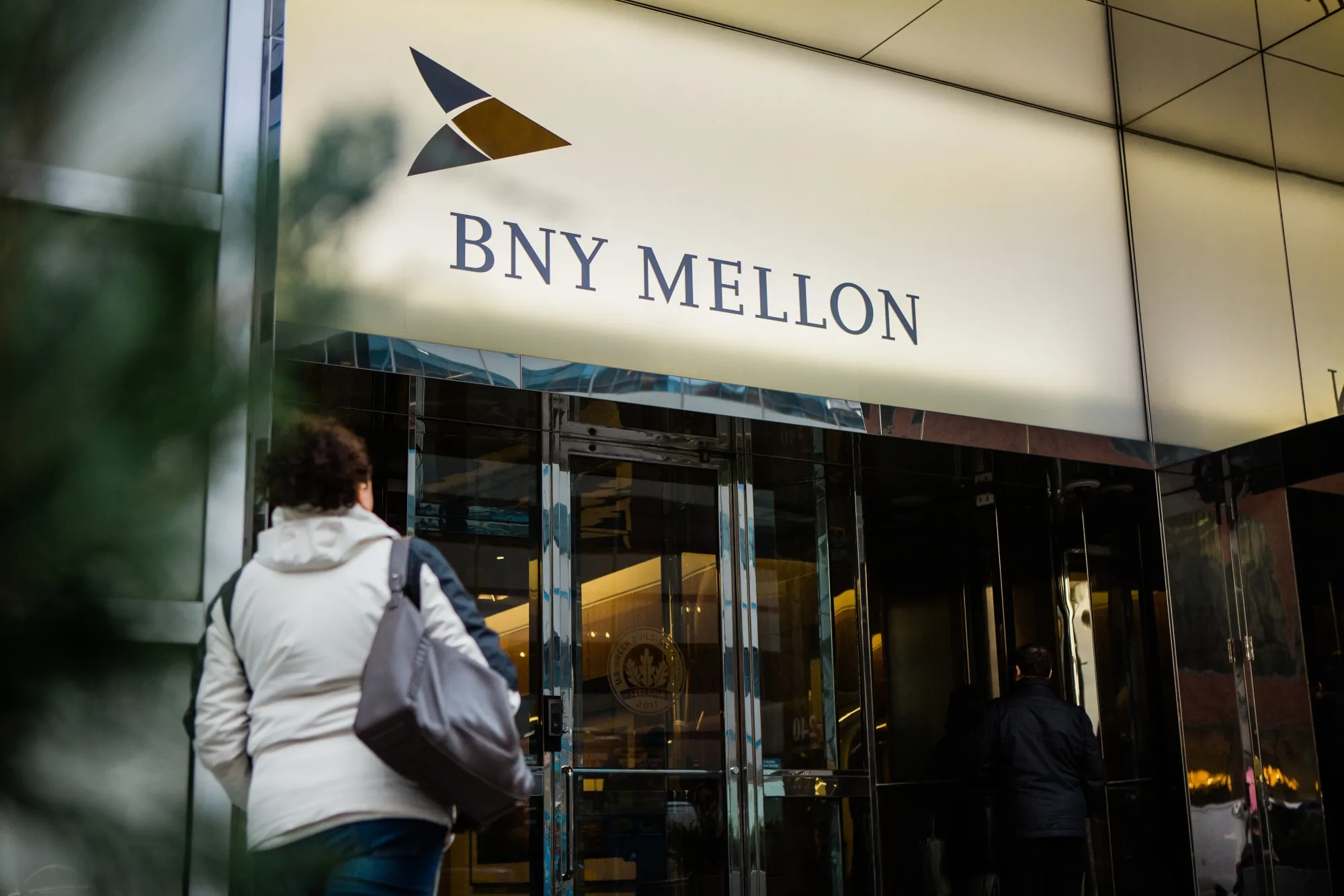 BNY Mellon to Promote Goldman Sachs Veteran Robin Vince to CEO - Bloomberg BNY Mellon to Promote Goldman Sachs Veteran Robin Vince to CEO - Bloomberg