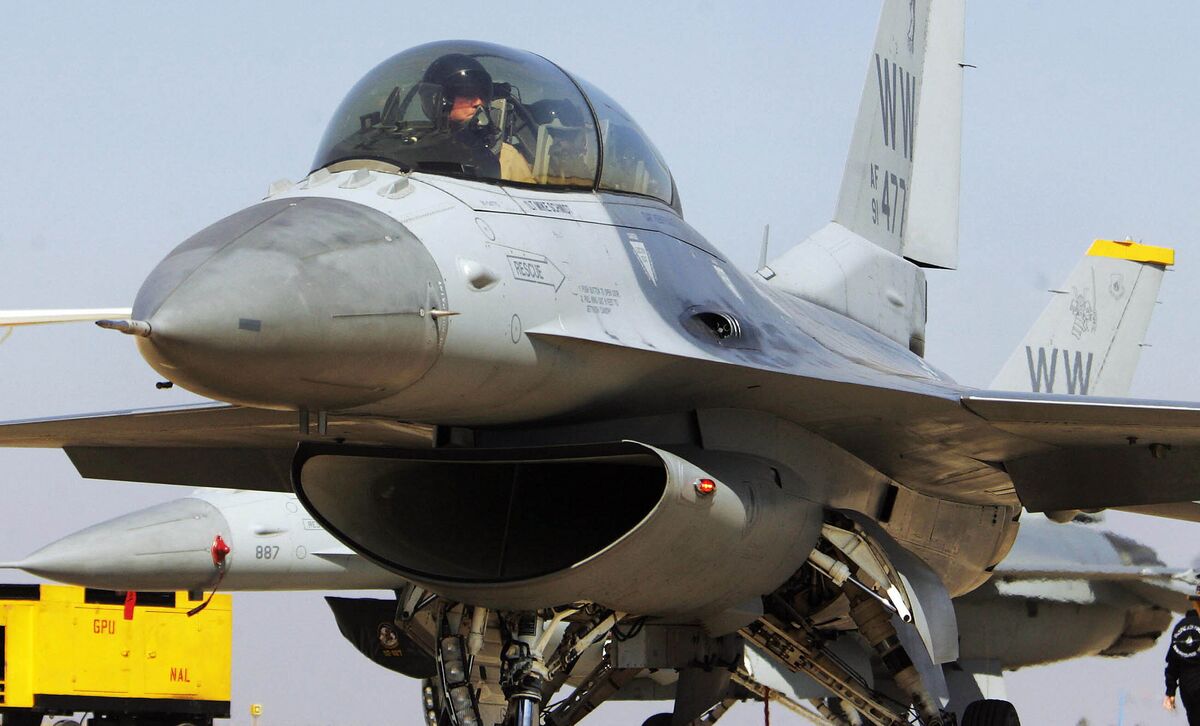 India Could Become Next Hub for F-16 Jets in a Blow to Pakistan - Bloomberg