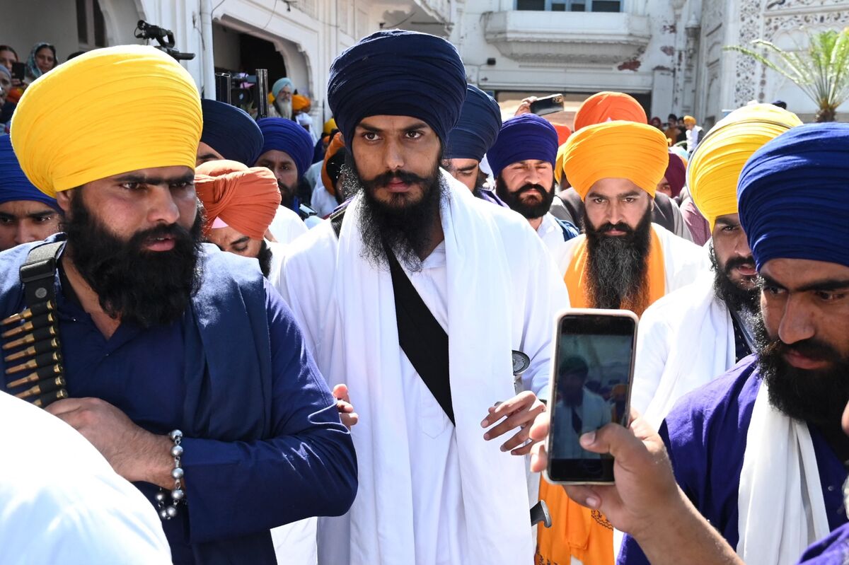 Internet Cut Off in Punjab Enters Fourth Day to Prevent Sikh Separatist ...