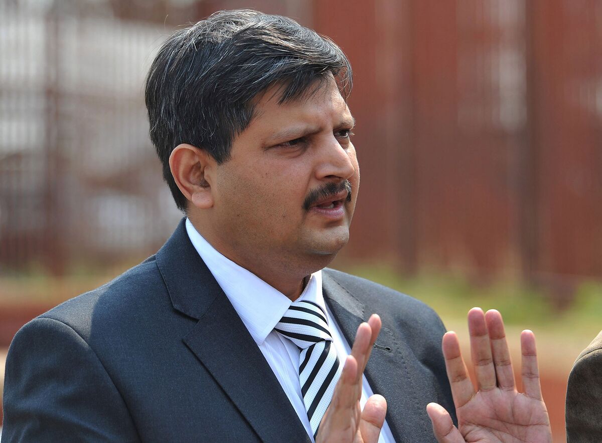 South African Prosecutors Told to Release Some Gupta Funds - Bloomberg
