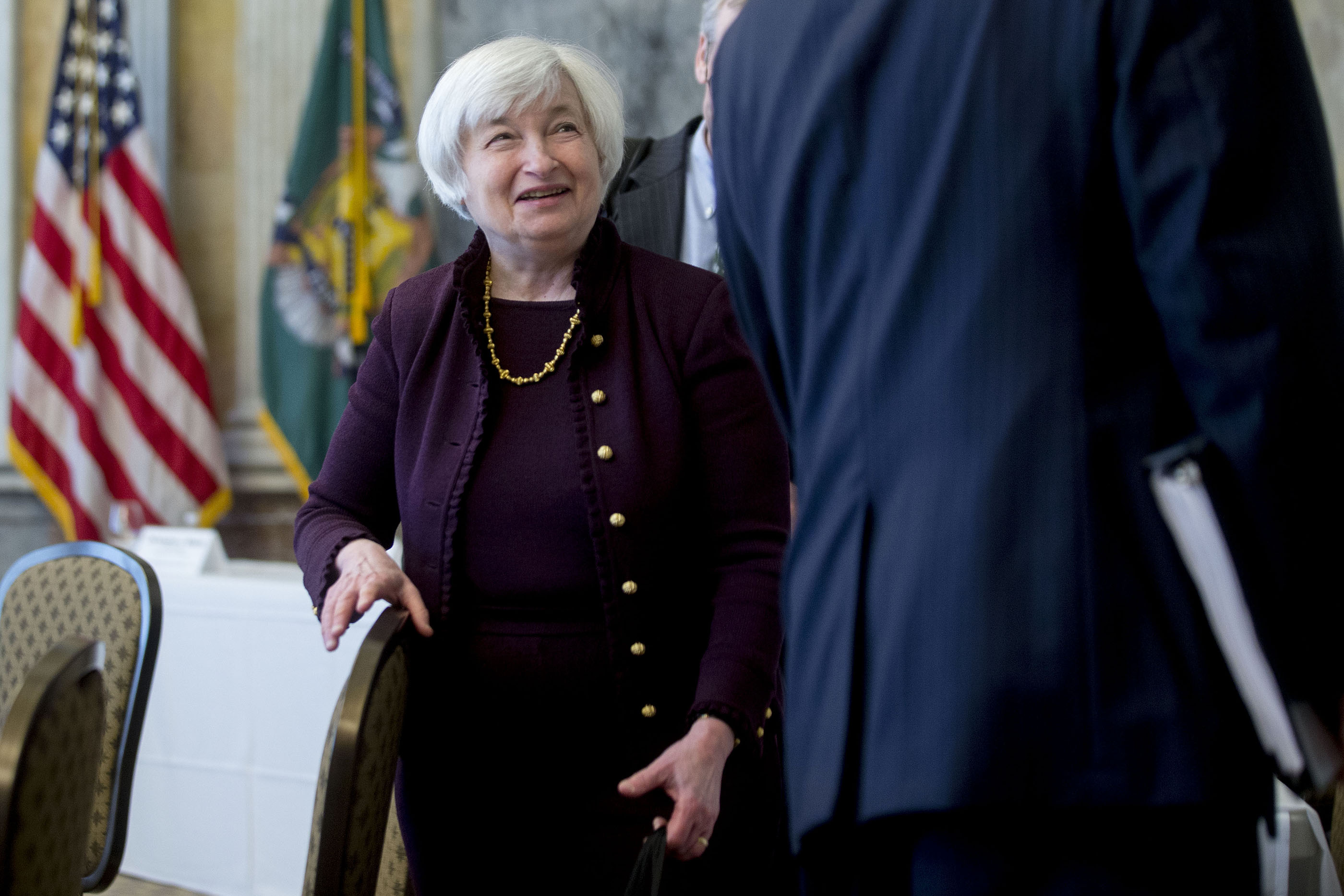 連邦準備制度、何年にもわたる巨額バランスシート維持へ準備 - Bloomberg