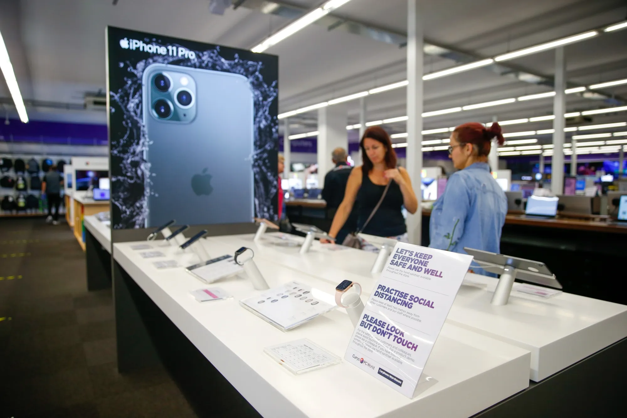 Currys Sells Greece Unit in €200 Million Deal to Focus on UK, Nordics ...