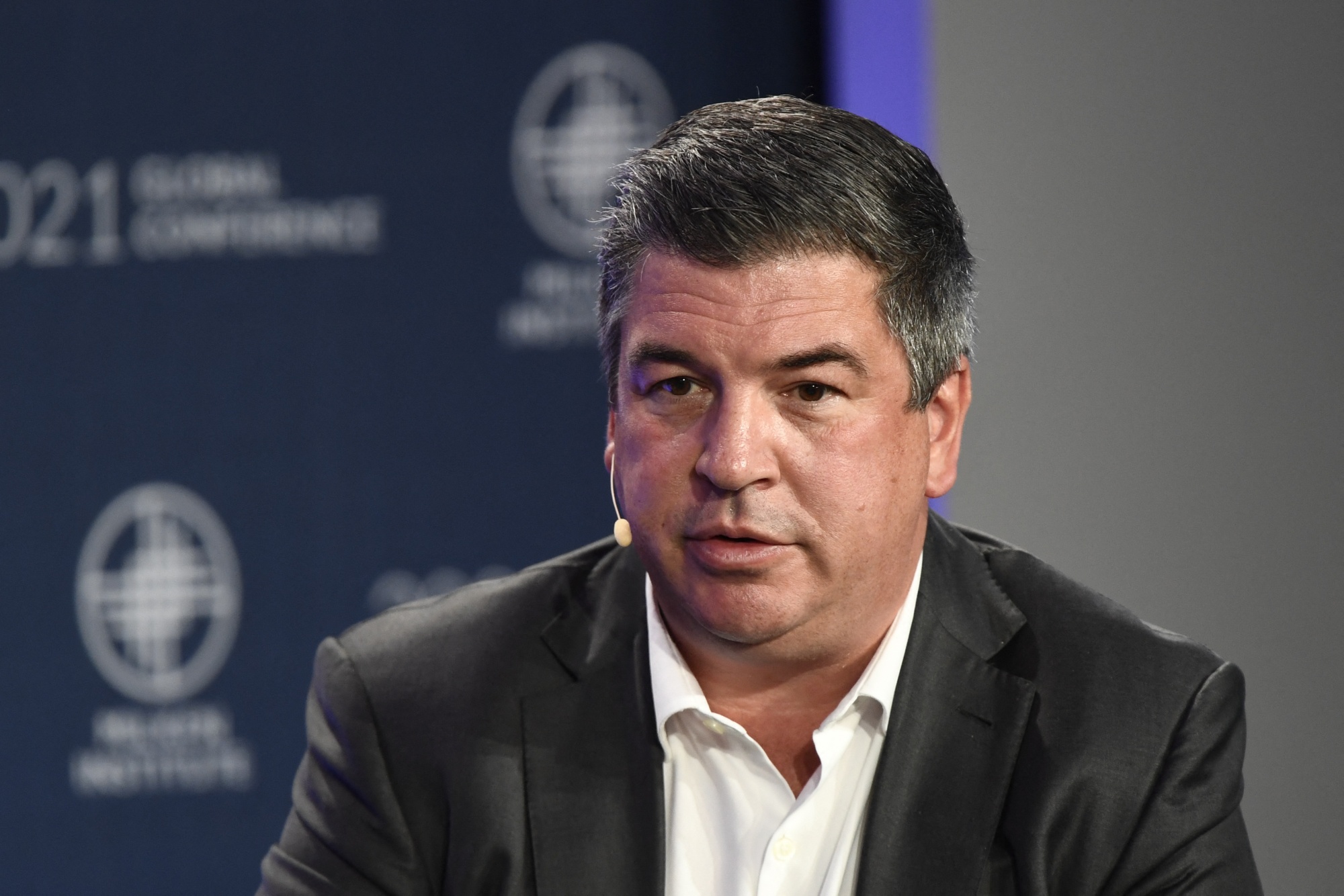 Oak Hill, KKR in Talks With Vista for Record Private Debt Deal - Bloomberg