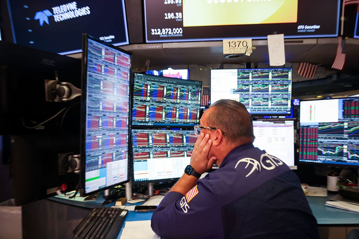 AI Bubble? The Real Danger to Markets Is Tight Credit Spreads - Bloomberg