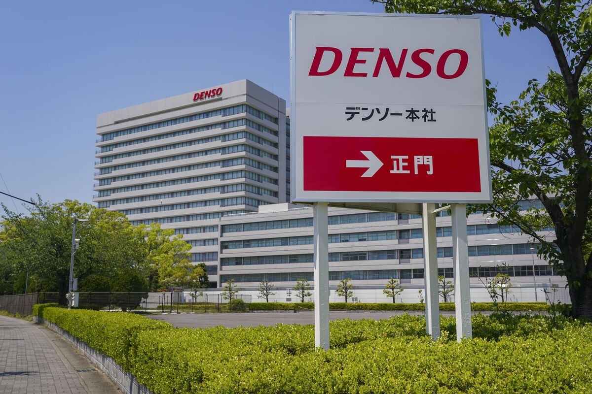 Denso Considers Dropping $9 Billion Takeover Bid for Rohm - Bloomberg