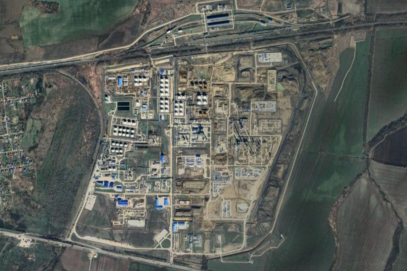 War in Ukraine: Russian Refineries Targeted in Overnight Drone Swarm ...