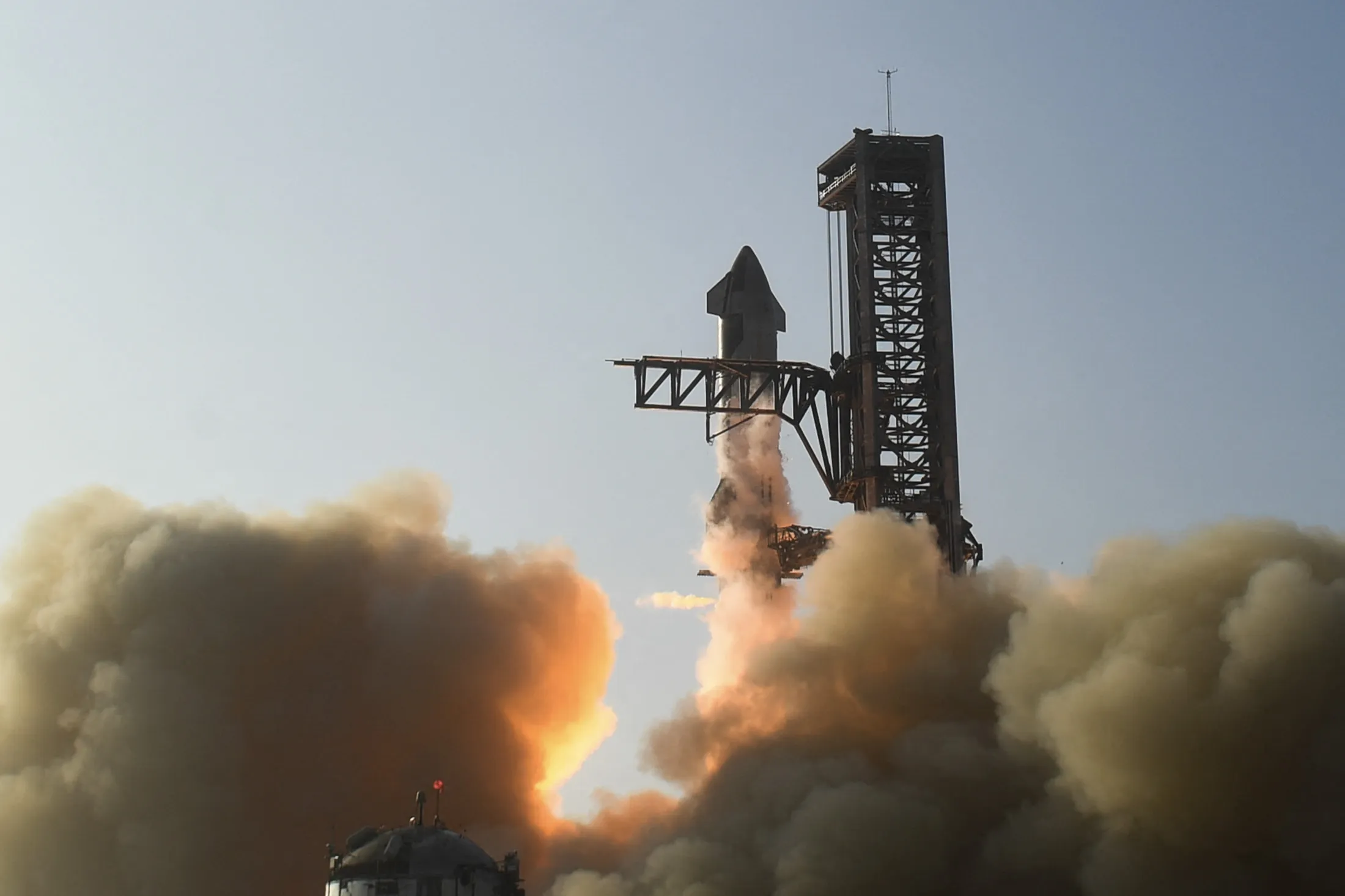 SpaceX’s Starship Rocket Gets Approval to Resume Launches - Bloomberg