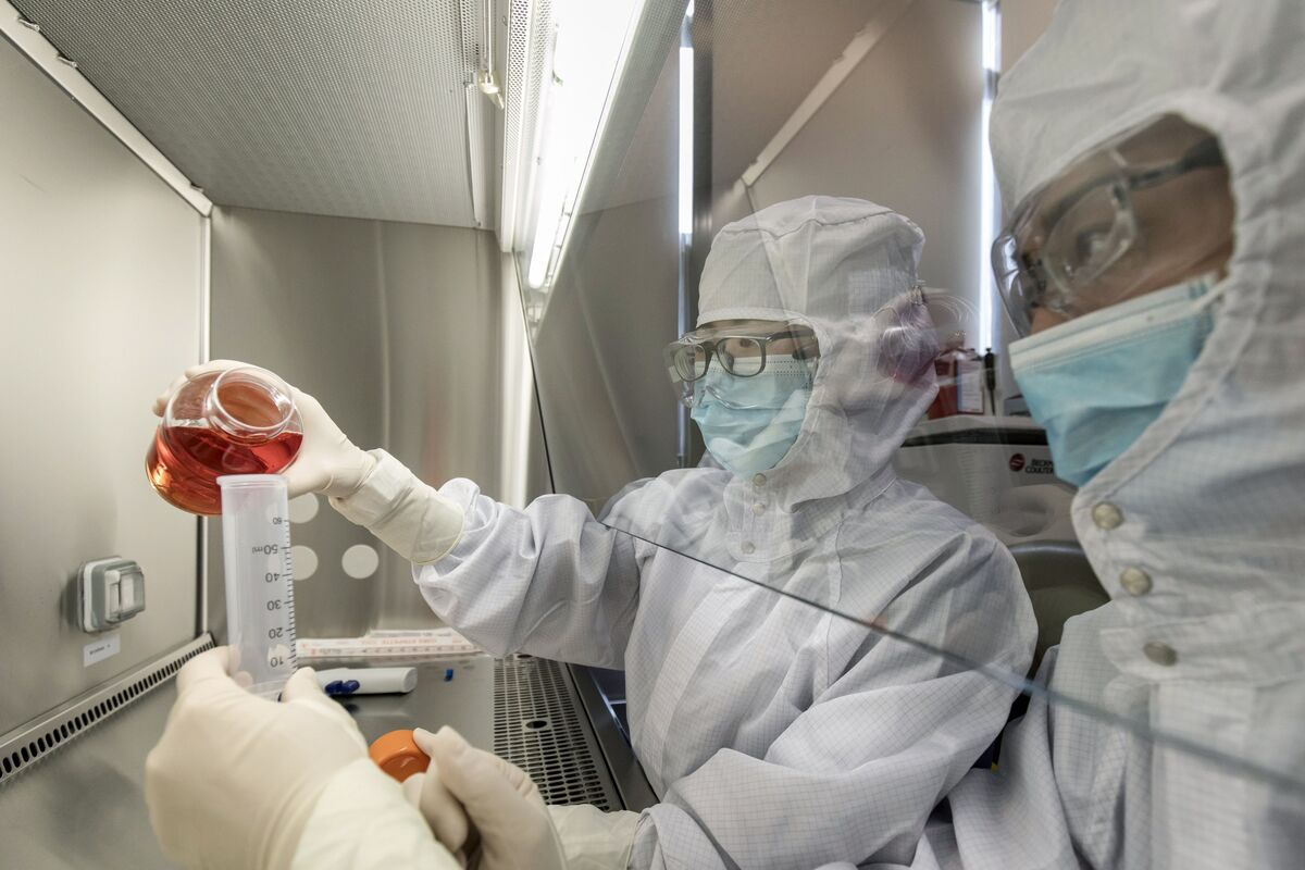 Pharmaceutical Dealmaking Between China, West on Rise - Bloomberg