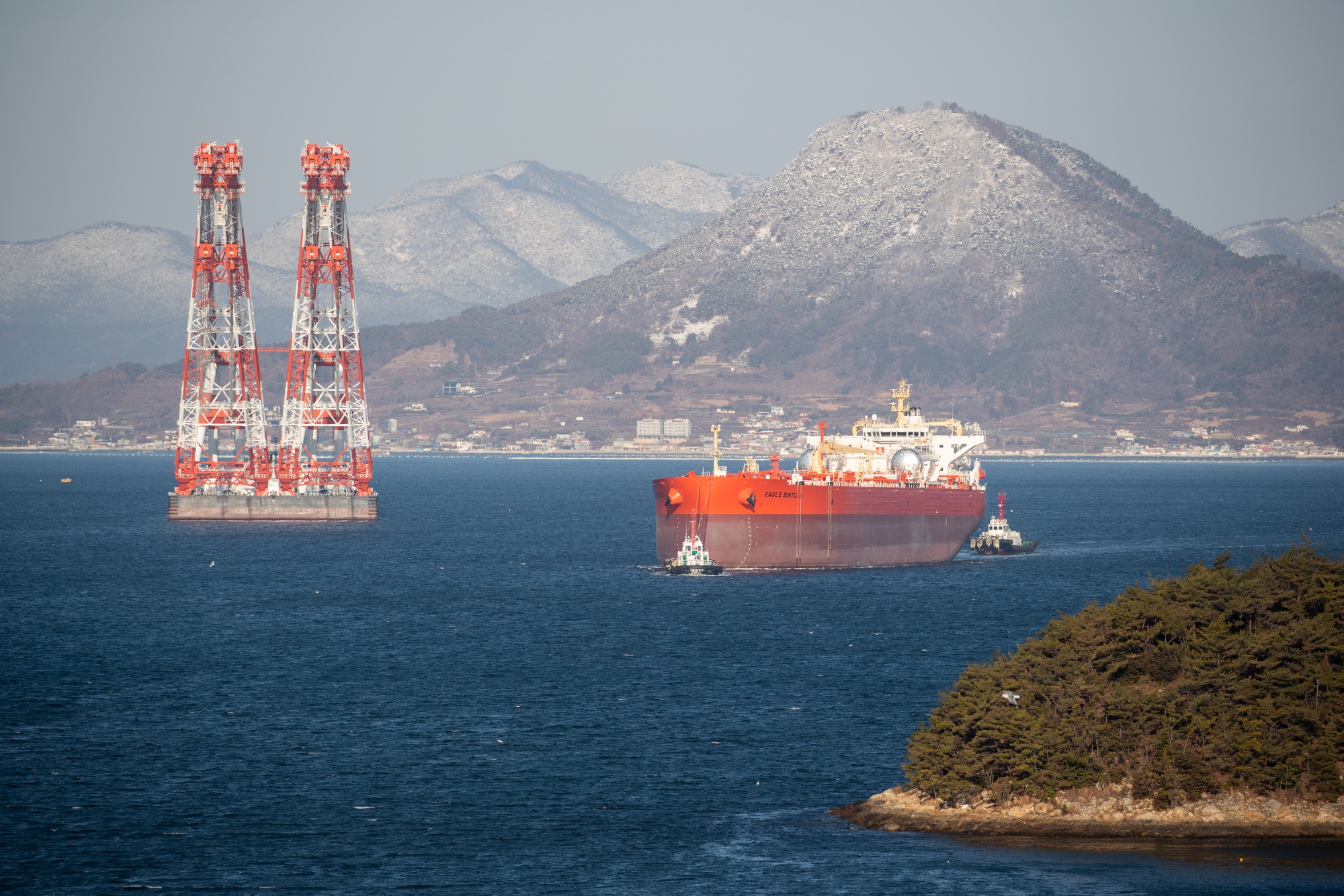 Asian LNG Cargo Prices Break $30 Barrier as Cold Makes Traders Scramble ...