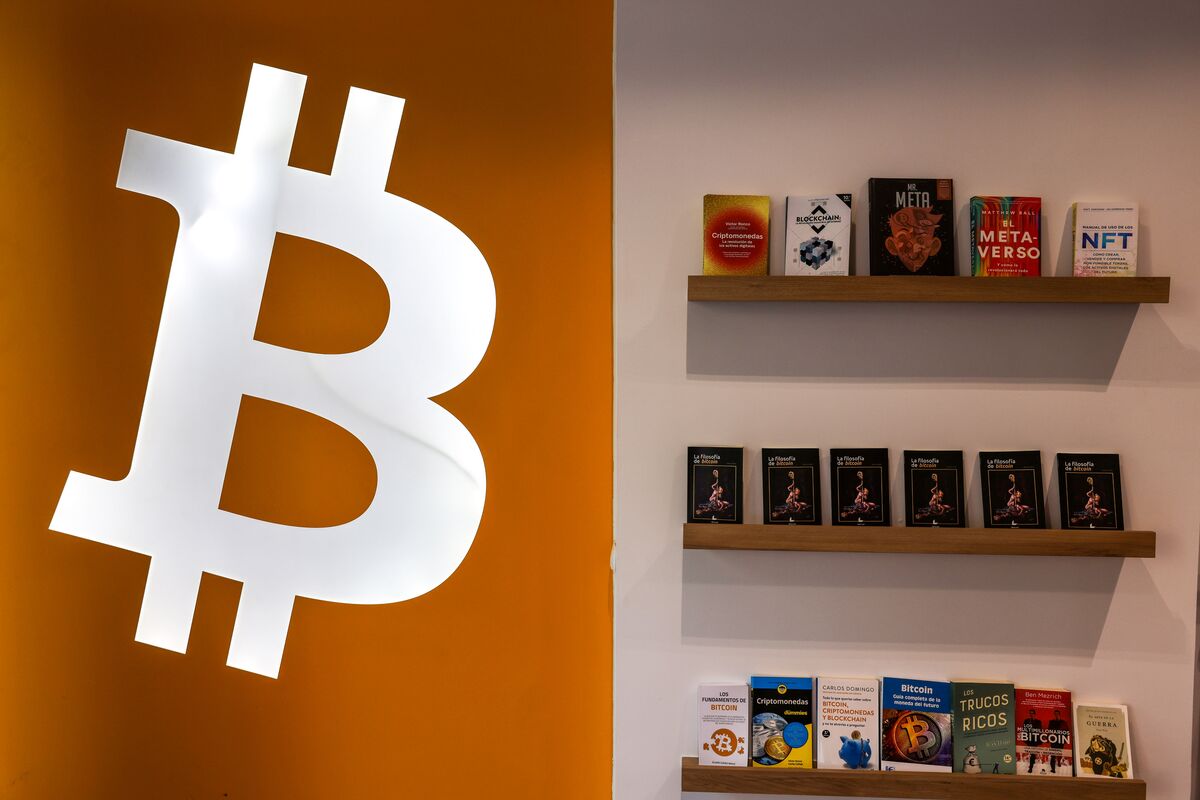 Calamos Investments Looks to Hedge Bitcoin's (BTC) Volatility With New ...
