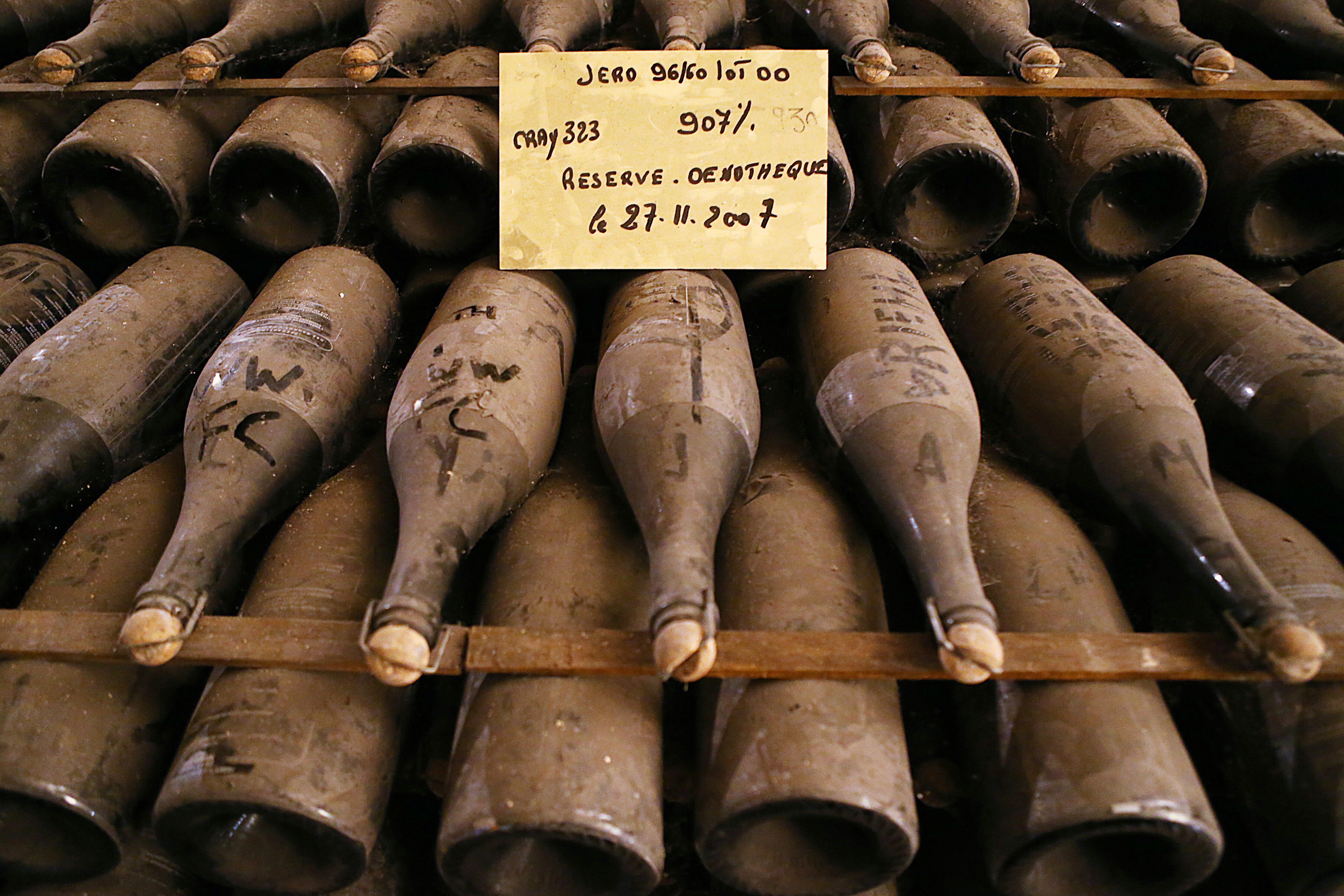 Fake Veuve Clicquot, Viagra Among Brazil’s Growing Contraband - Bloomberg