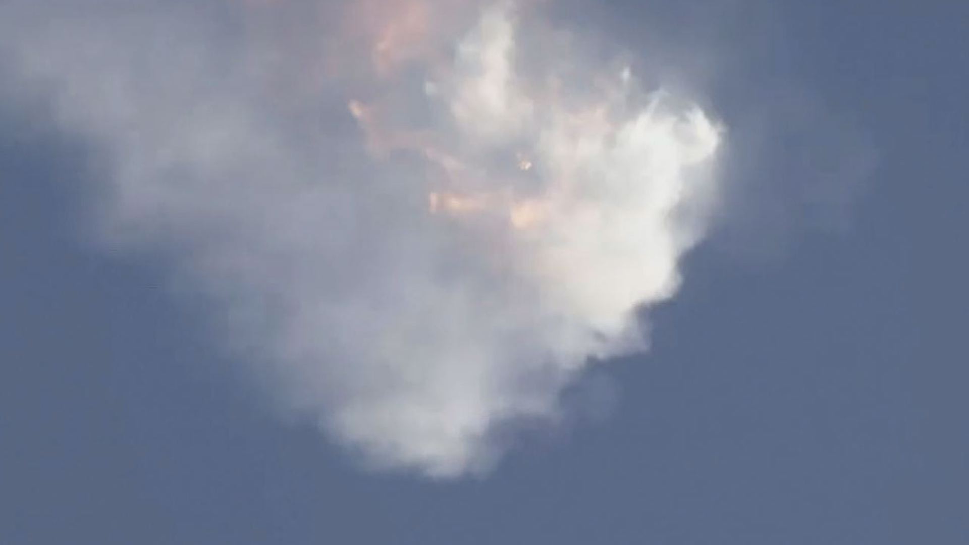 Watch Elon Musk’s SpaceX Rocket Explodes Minutes After Liftoff - Bloomberg