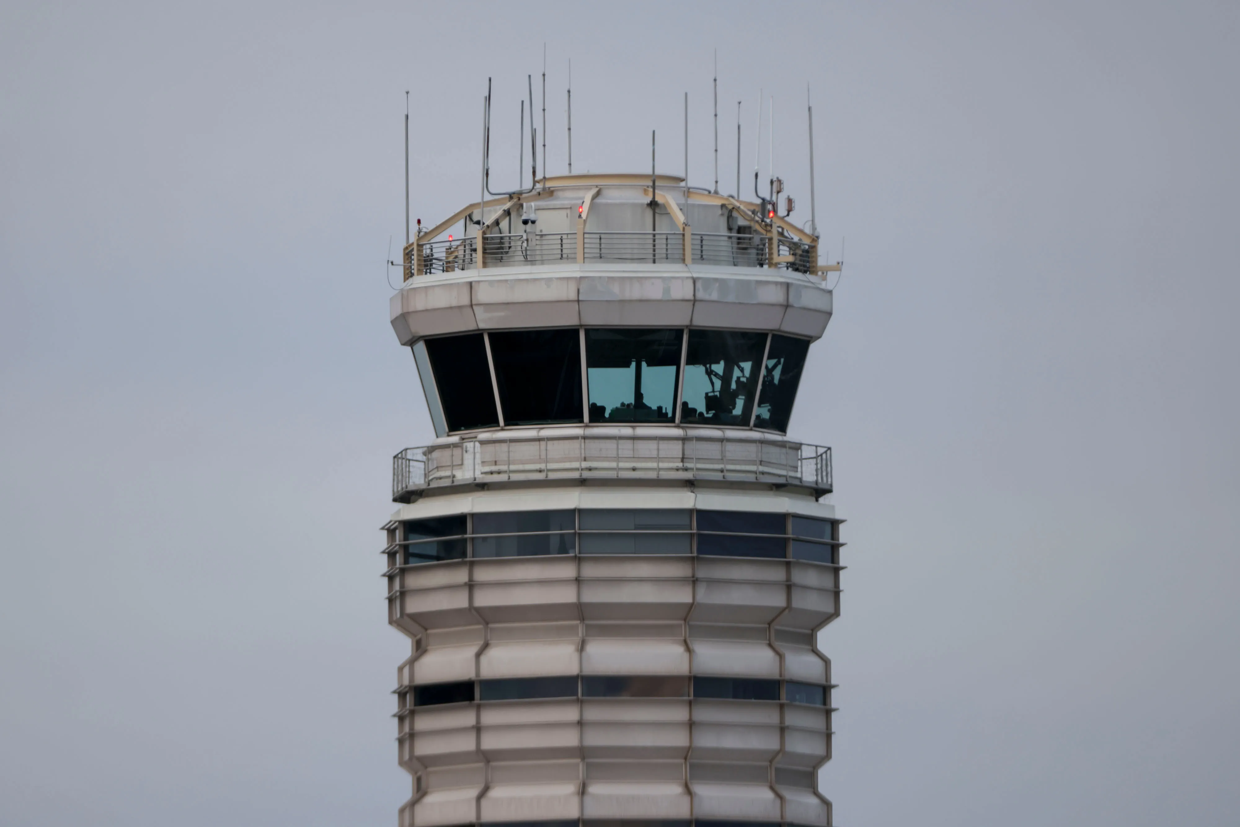 Trump to Ask Congress to Upgrade US Air Traffic Control System After DC ...