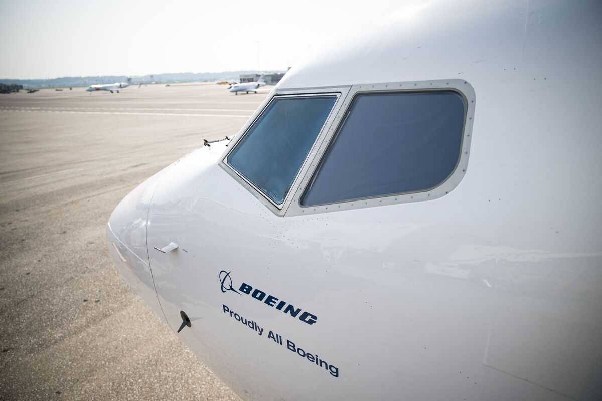Boeing Plans to Hire 10,000 This Year, Reversing Covid-Era Cuts - Bloomberg
