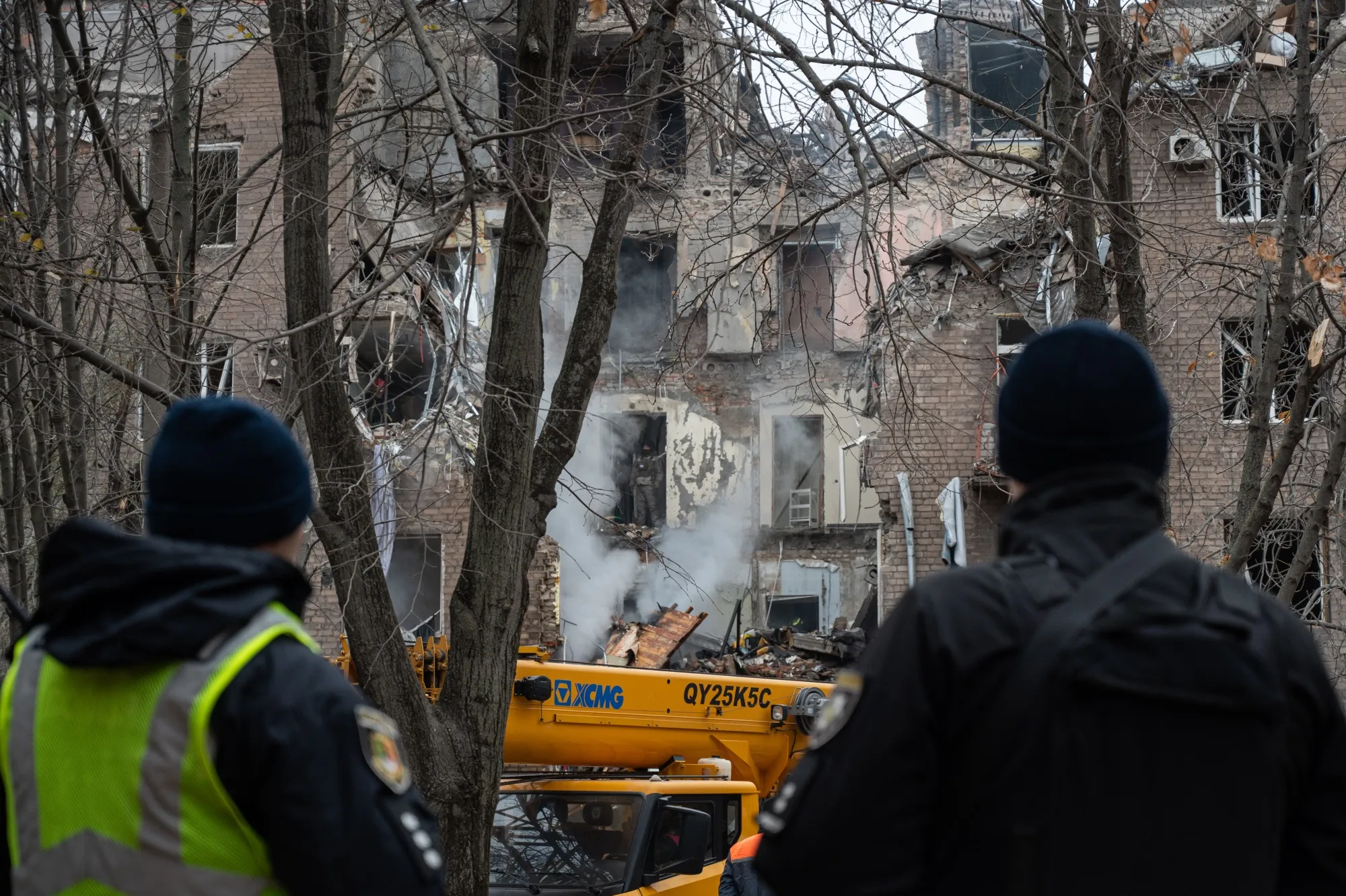 Russia Strikes Kill 11 in Ukraine After Attacks in 2 Regions - Bloomberg