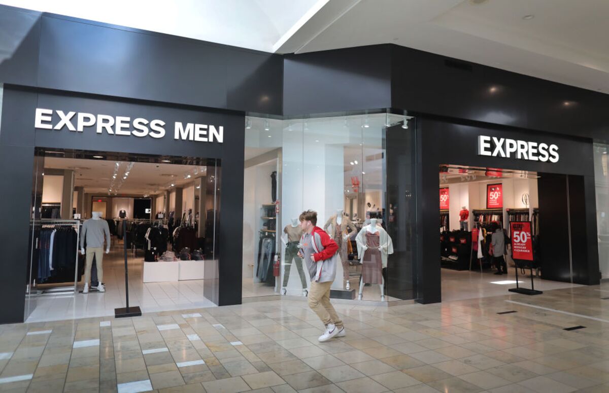 Express Goes Bankrupt With Planned Sale to WHP, Store Closures - Bloomberg