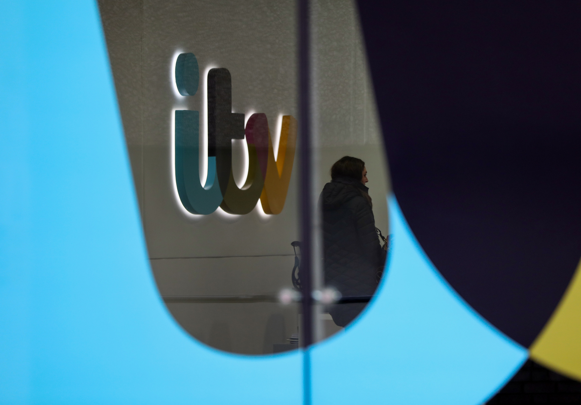 ITV Ad Sales Drop as Brexit Forces Companies to Cut Spending - Bloomberg
