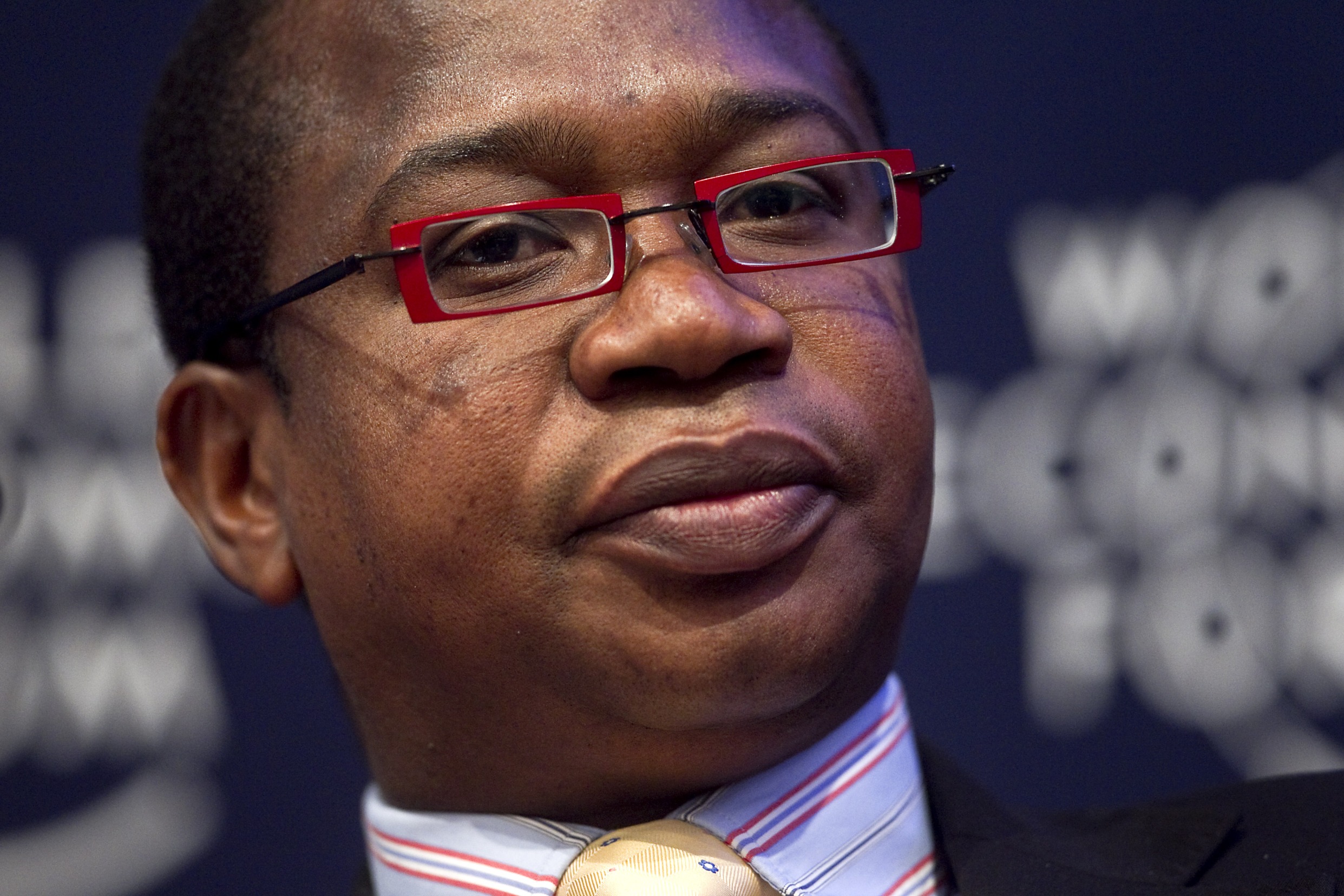 Zimbabwe to Pay $2 Billion to World Bank, AfDB, Ncube Says - Bloomberg
