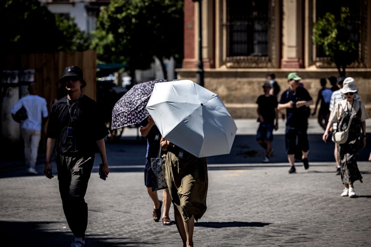 Seville Weather: Heat Wave 2023 Measures Include a Very Old Cooling ...