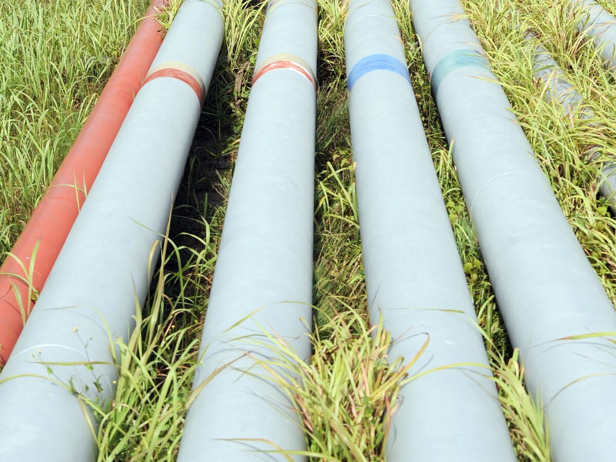Nigeria Oil Pipeline Fire in Lagos Kills Two After Vandalism - Bloomberg