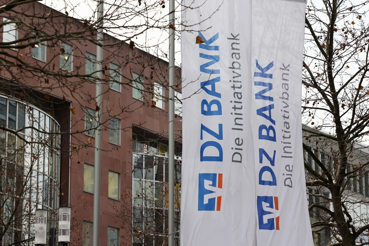 DZ-Bank-Chef hält Commerzbank-Deal für grundsätzlich sinnvoll - Bloomberg