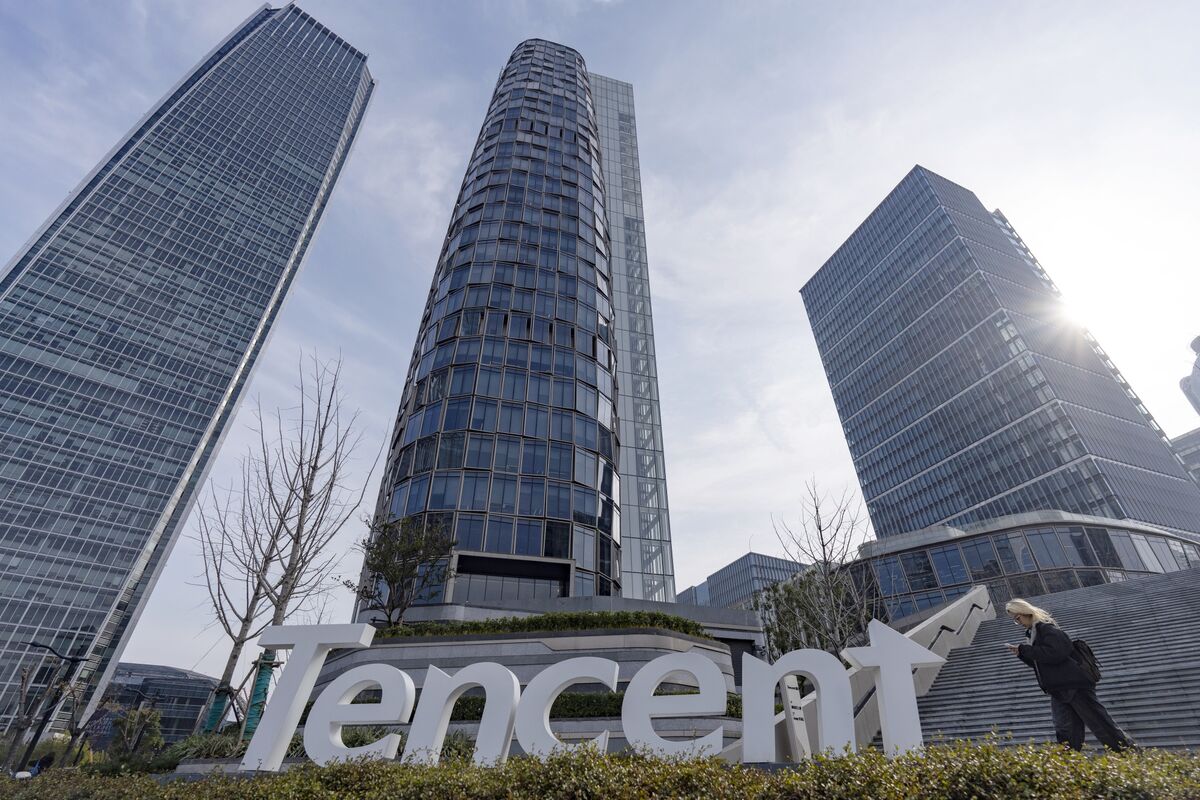 Tencent AI Plans Key to China Stocks After Alibaba Grabs Spotlight - Bloomberg