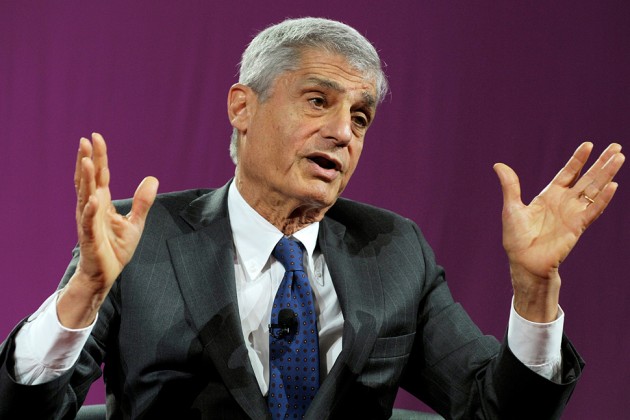 Robert Rubin and Martin Feldstein See Asset Bubbles Forming - Bloomberg