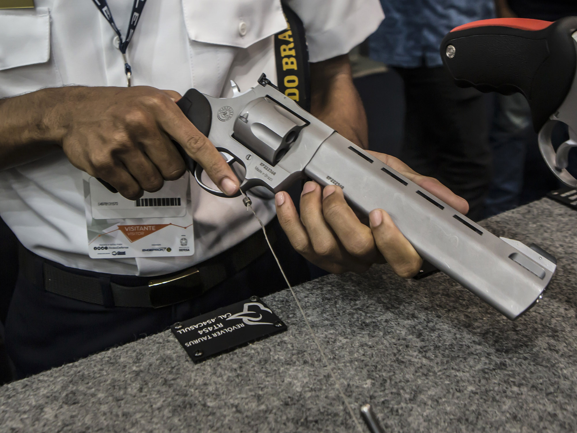 Brazil Gunmaker Soars on Bolsonaro Plan to Ease Ownership Rules - Bloomberg